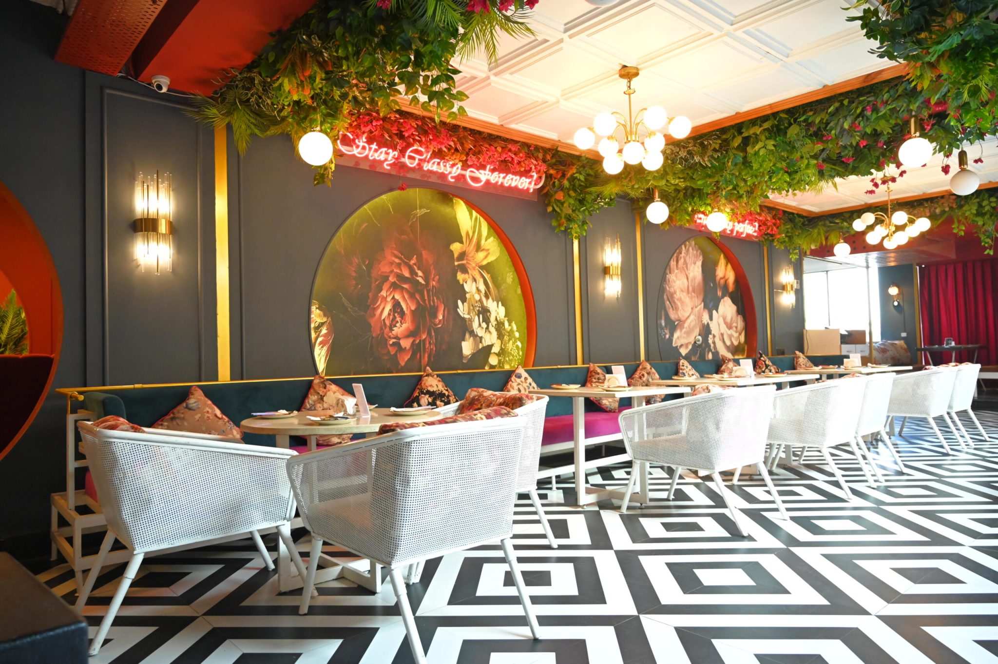 Big Boyz Lounge Rajouri Garden - New Ambiance & Exquisite Cuisine in Delhi